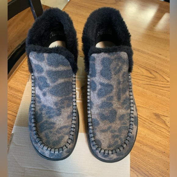 Hey Dude | Shoes | Womens Hey Dude Denny Leopard Print Booties Like New ...
